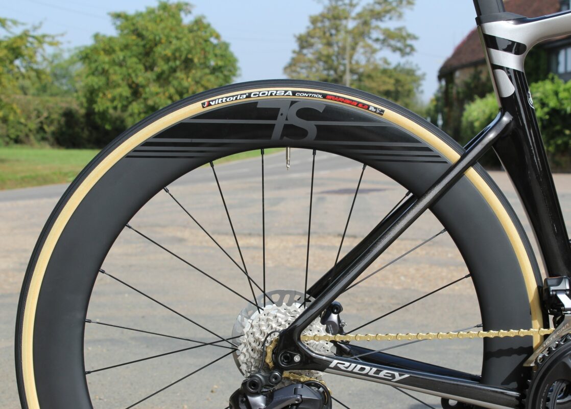 Ridley Noah Fast Ultegra Di2 Silver & Black Metallic (57) with Deda ...